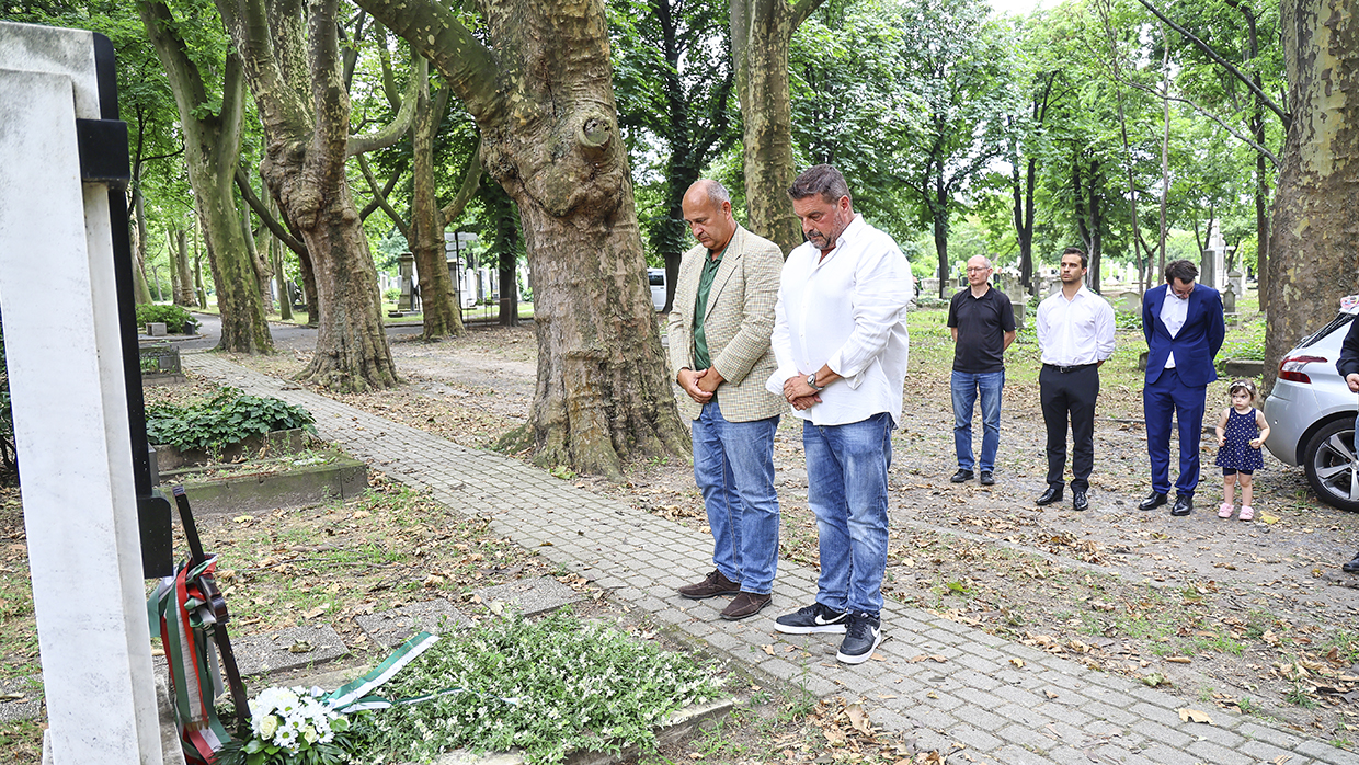 Ifj. dr. Springer Ferencre emlékeztünk - Fradi.hu