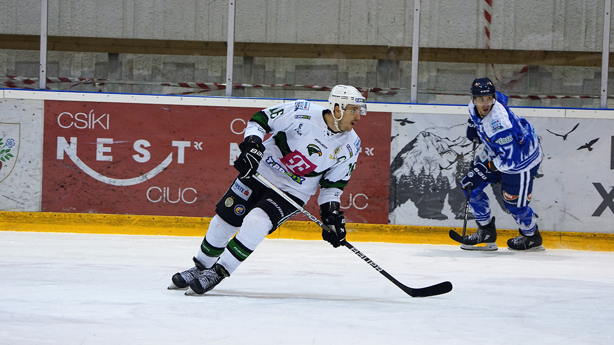 Izgalmas hajrá végén szoros vereség a szeredai rangadón - Fradi.hu