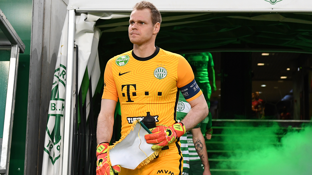 Dibusz Dénes befogta a négyszeres bajnok legendákat - Fradi.hu